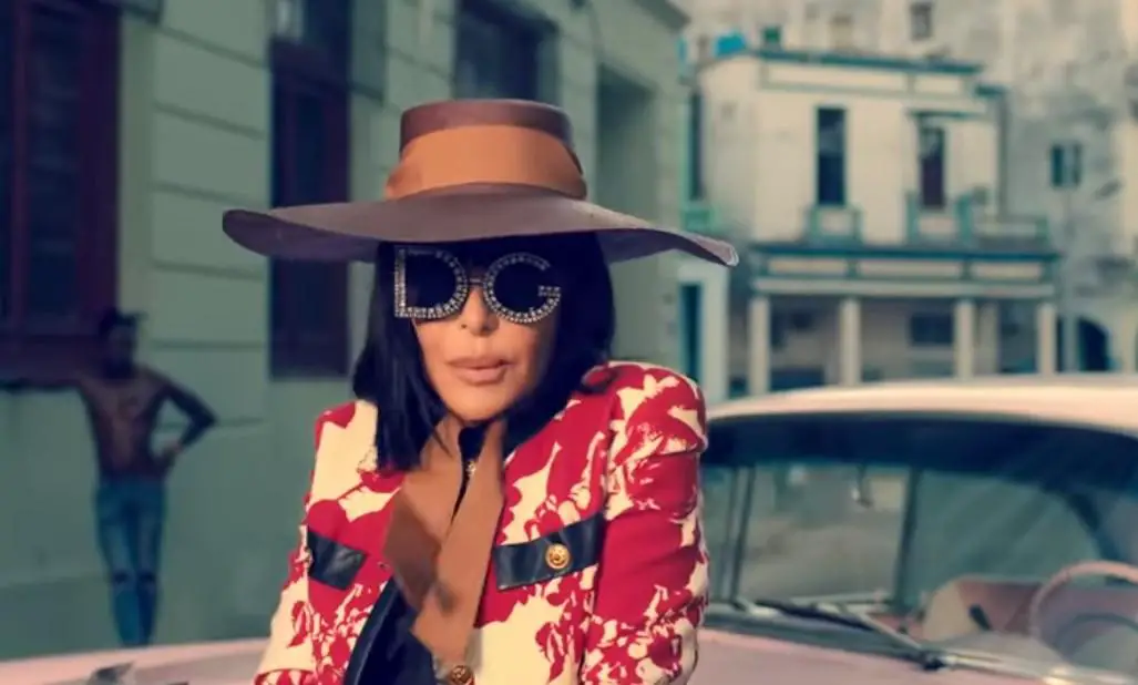 Musikvideo: Rich Nana - Papi Chulo